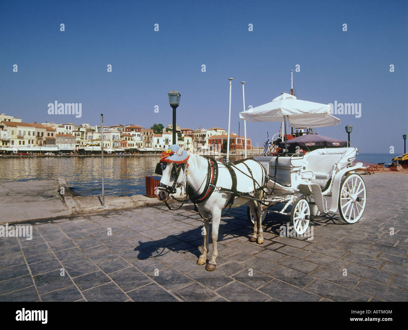 Sightseeing carriage at Venetian Port Stock Photo - Alamy