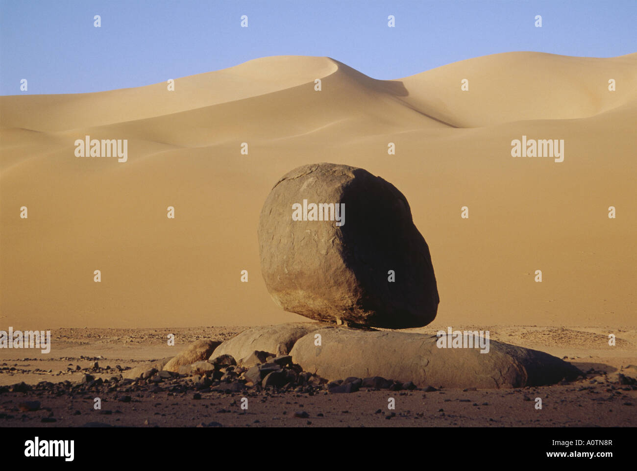 Tenere desert hi-res stock photography and images - Alamy