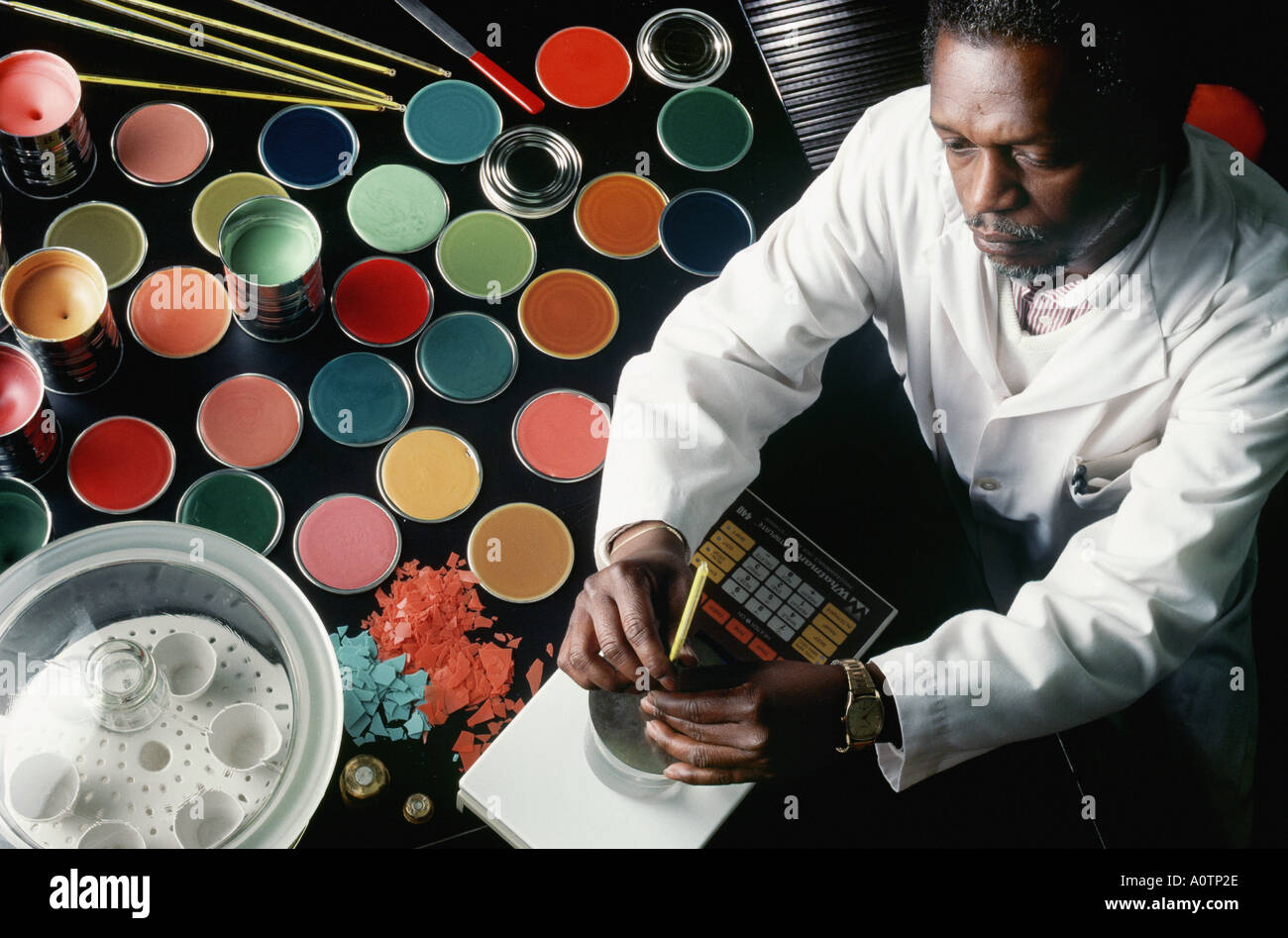 American chemist hi-res stock photography and images - Alamy