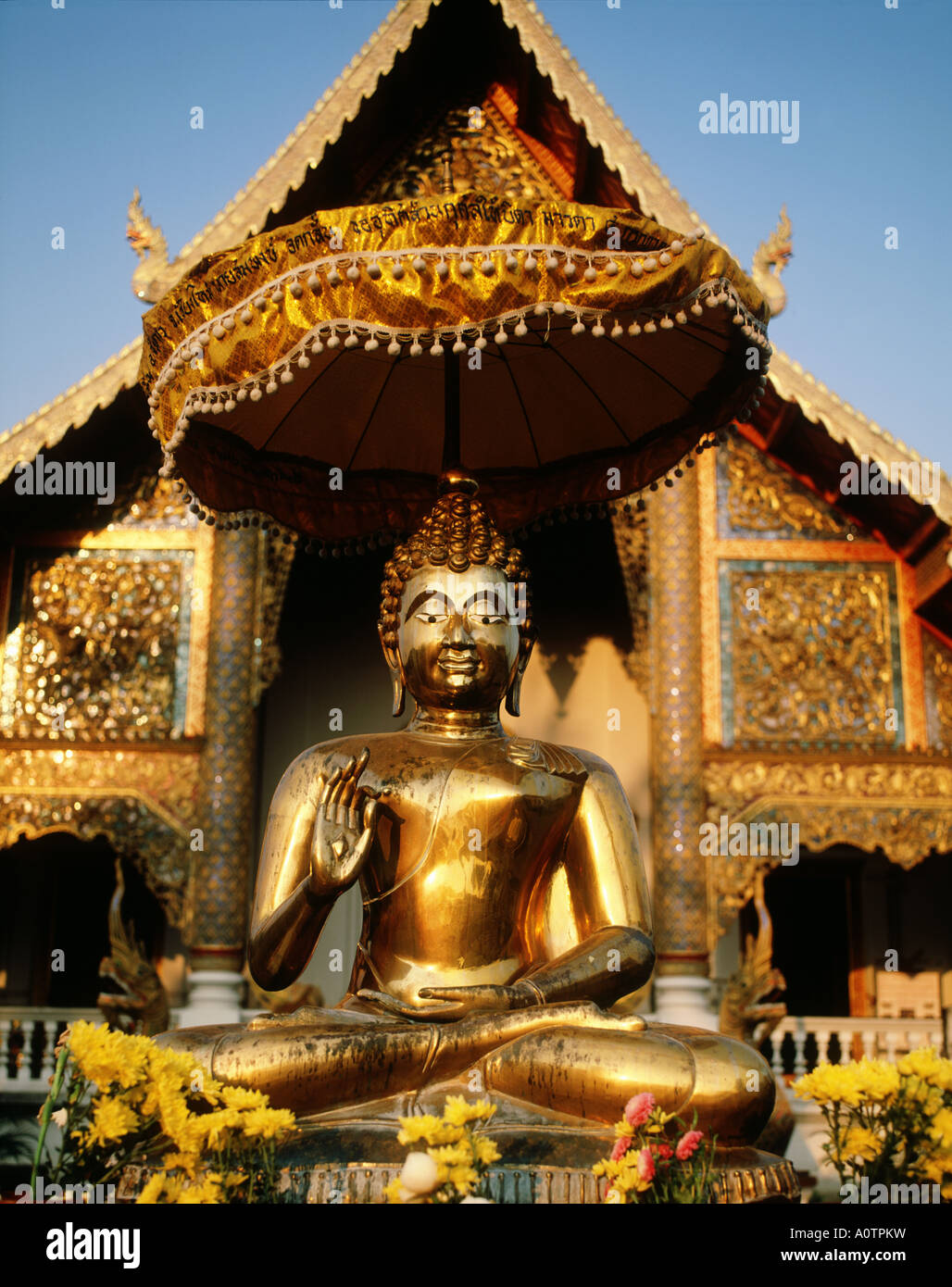 Wat Phra Sing Stock Photo - Alamy