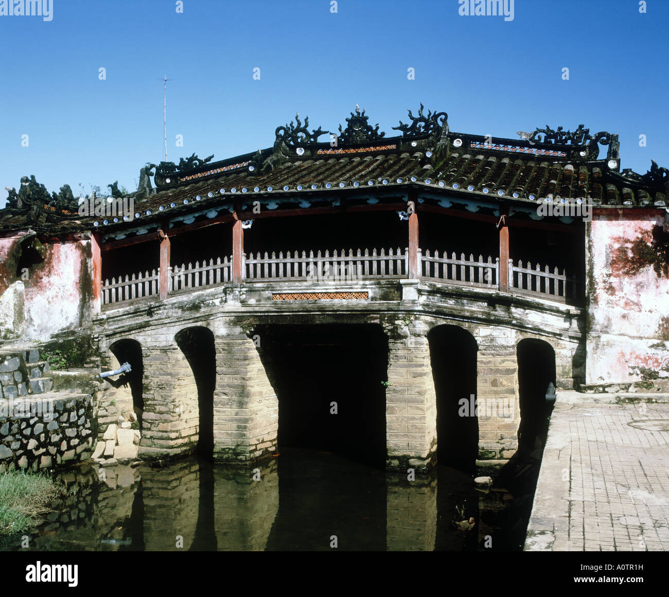 Japanese bridge hi-res stock photography and images - Alamy