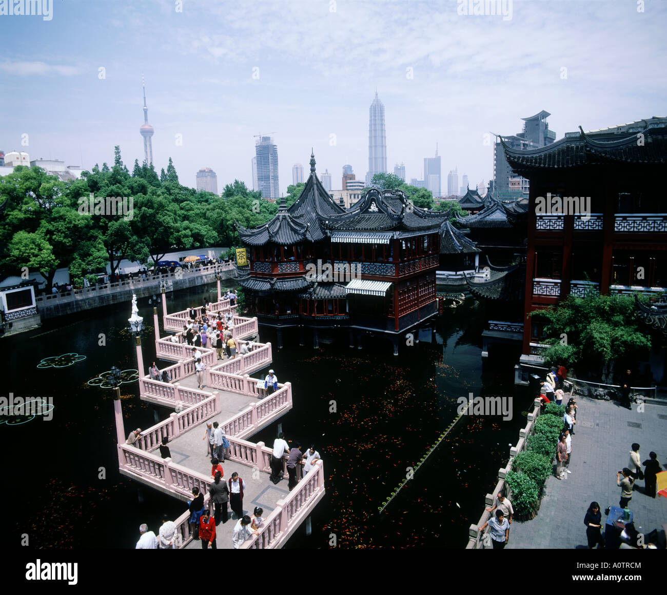 Nine turn Bridge and Xuxinting Teahouse YuYuan Stock Photo - Alamy