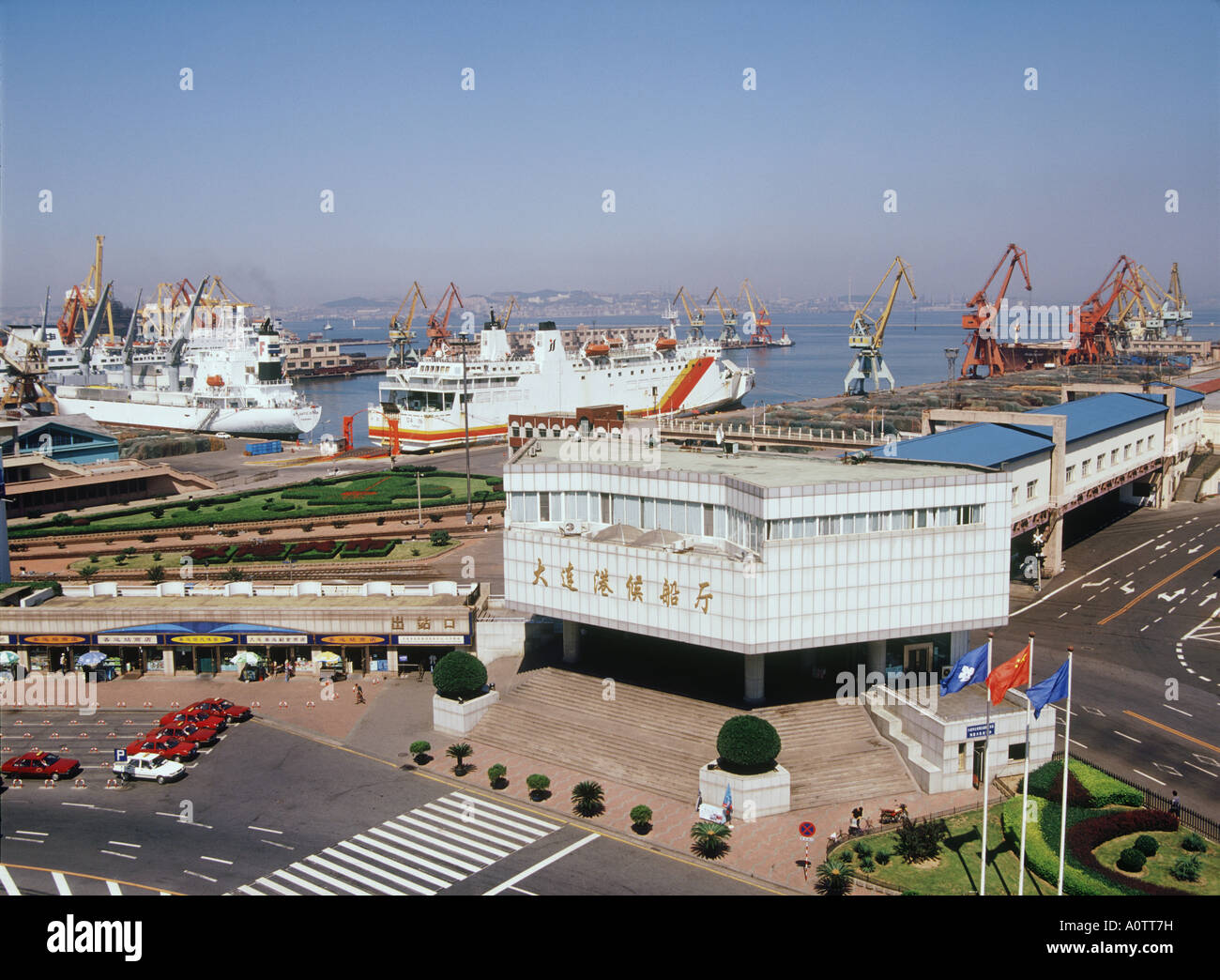 Dalian port hi-res stock photography and images - Alamy