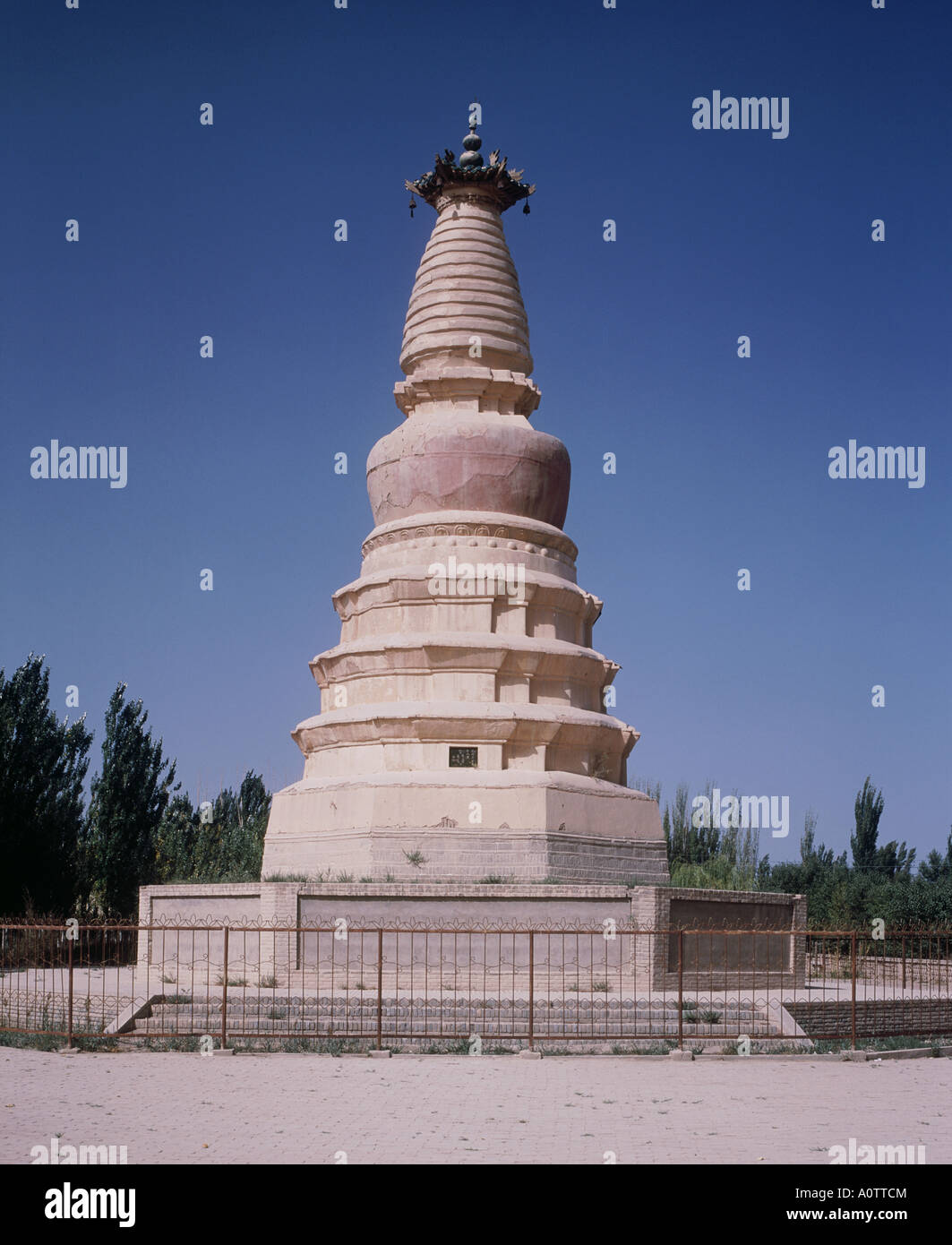 BaiMaTa White Horse Pagoda DunHuang Stock Photo - Alamy