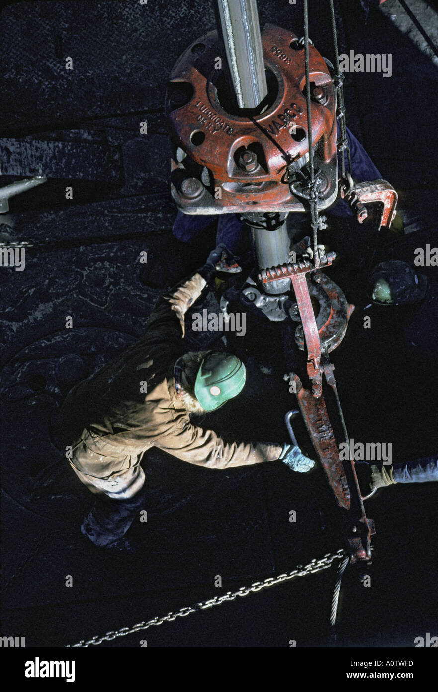 Field workers hi-res stock photography and images - Alamy