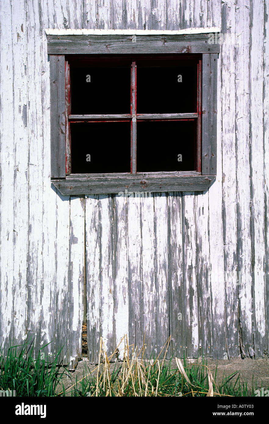 Window in a weathered barn Stock Photo - Alamy