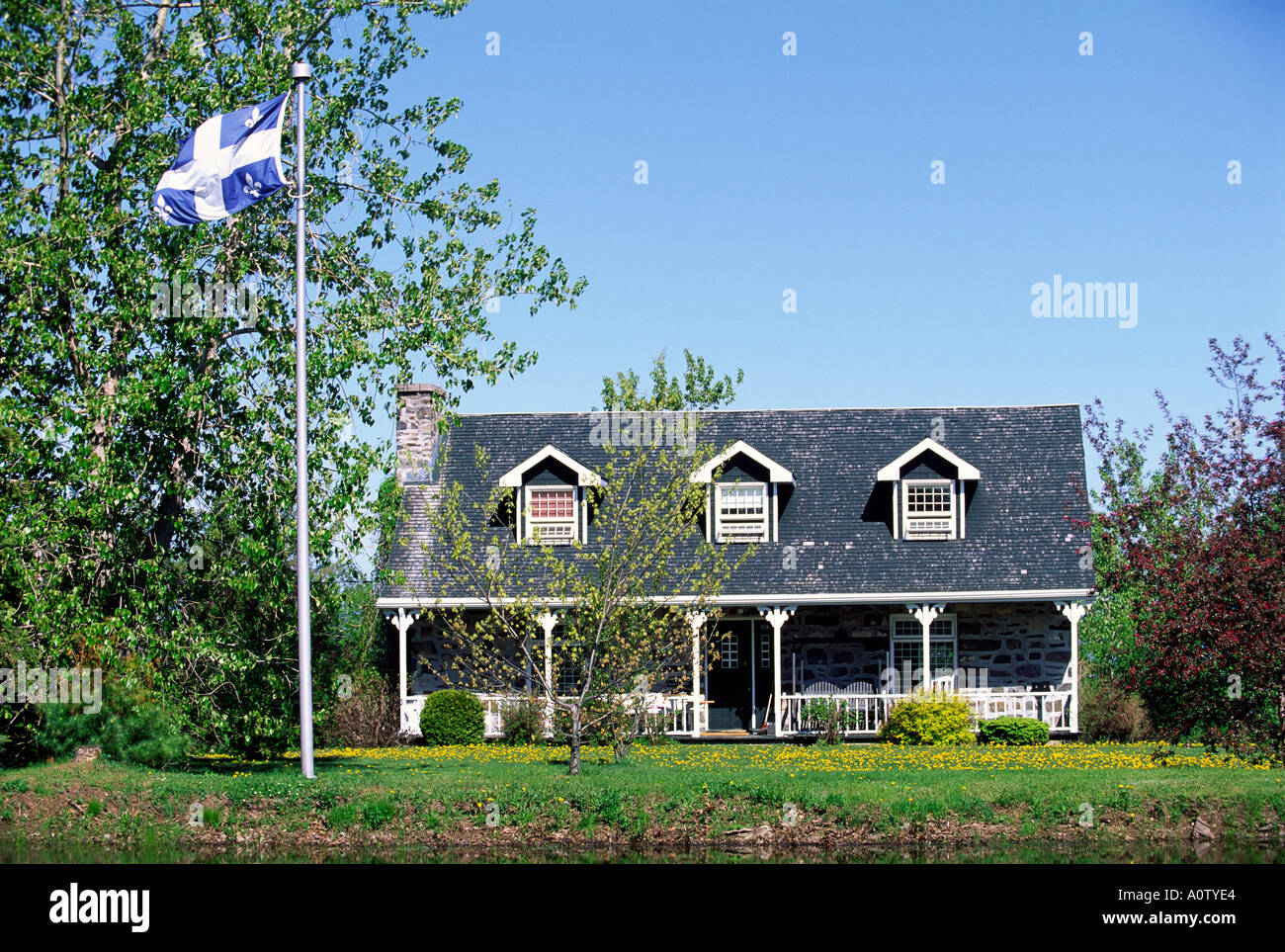Quebec Flag High Resolution Stock Photography and Images - Alamy