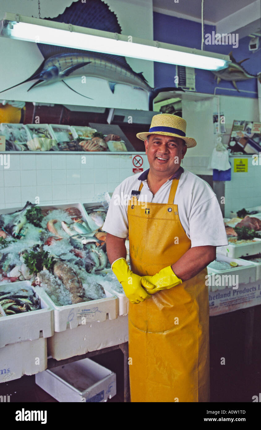 British england fishmonger fishmongers hi-res stock photography and ...