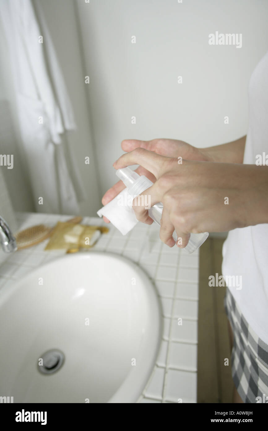 Mid section woman washing hi-res stock photography and images - Alamy