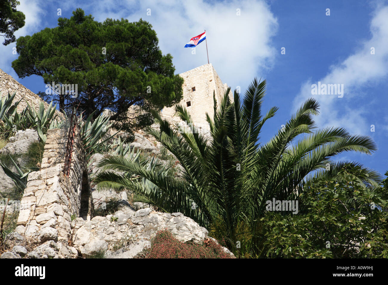 The Fortress Peovica Mirabella, Omis, Croatia Stock Photo - Alamy