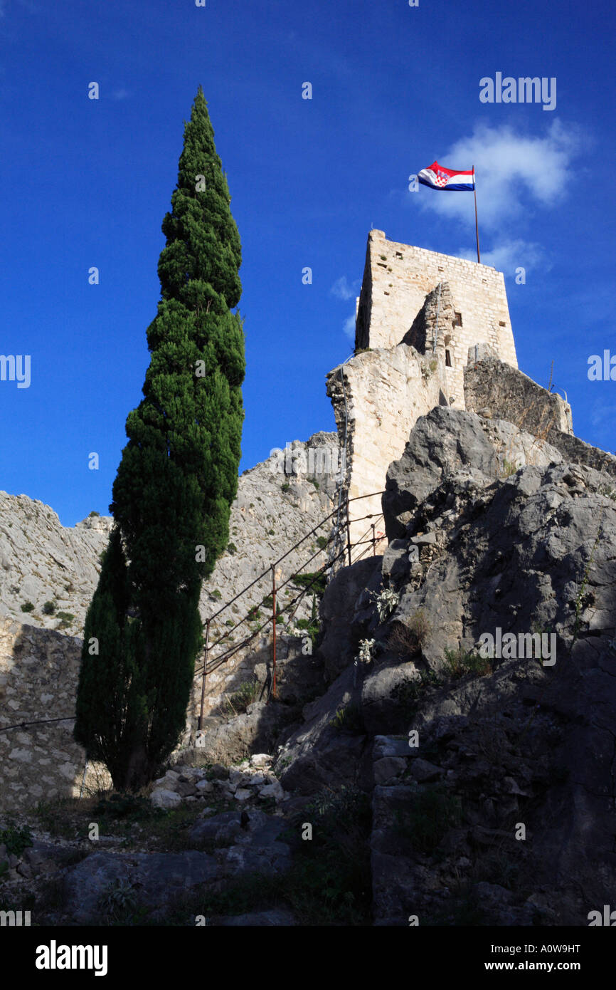 The Fortress Peovica Mirabella, Omis, Croatia Stock Photo - Alamy