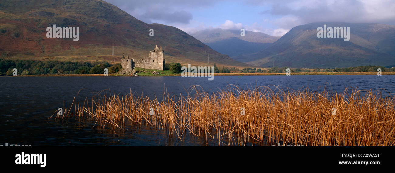 Lochside castle hi-res stock photography and images - Alamy