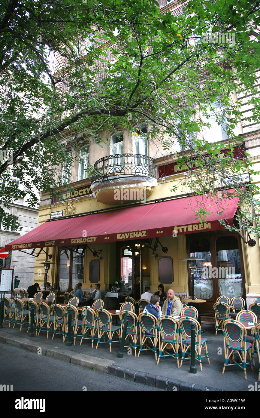 Budapest cafe restaurant Stock Photo - Alamy