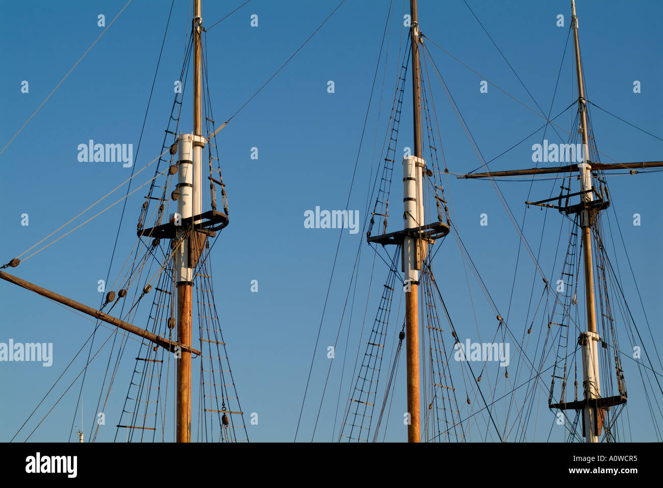 Rows sailing boats ships hi-res stock photography and images - Alamy