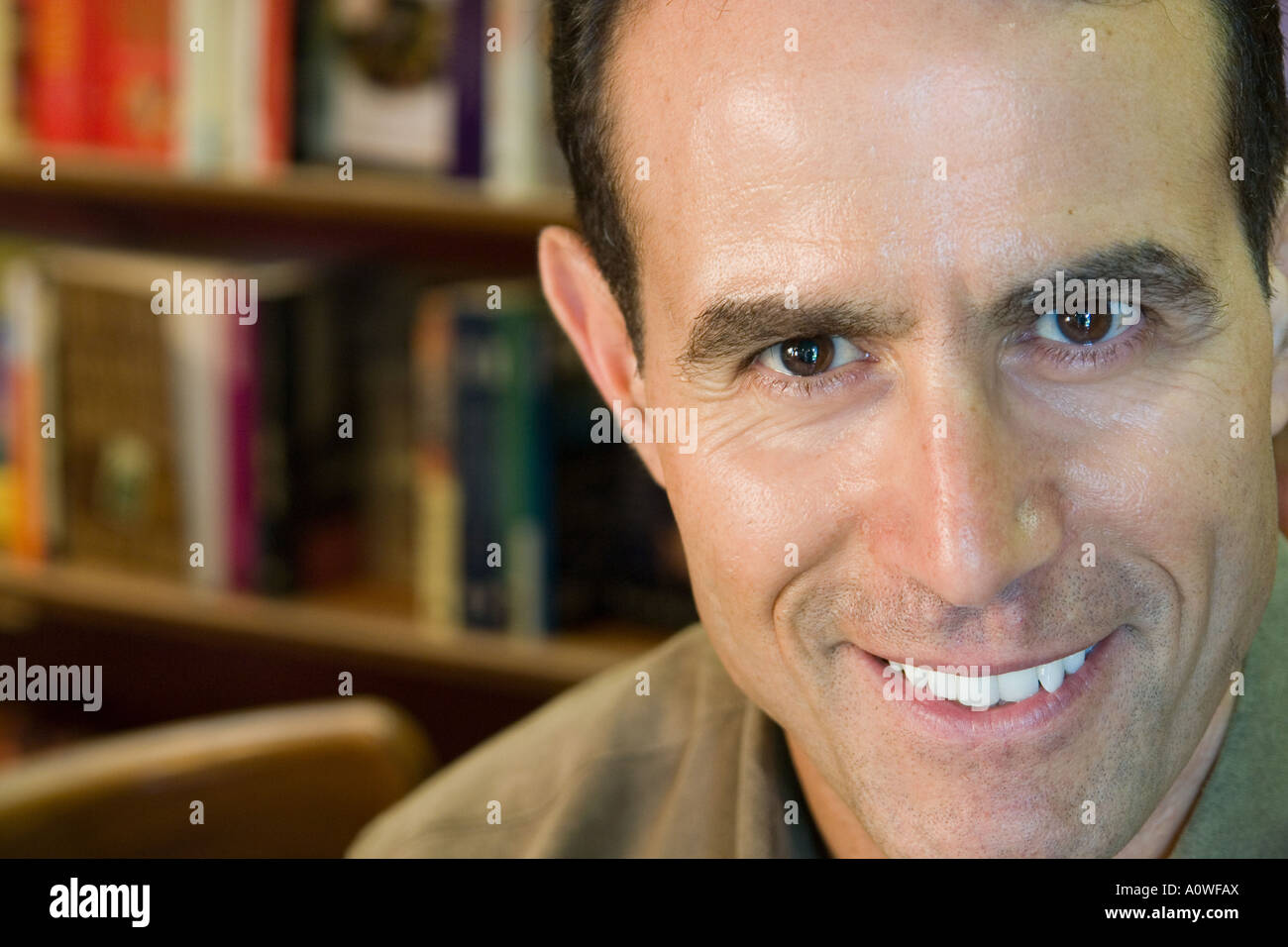 Portrait of man smiling Stock Photo - Alamy
