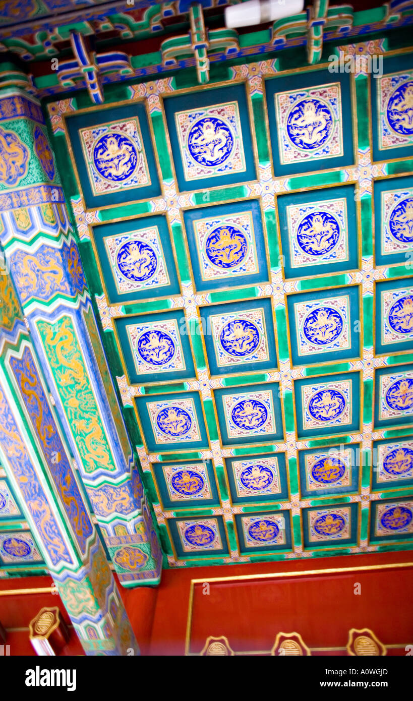 Summer palace beijing ceiling hi-res stock photography and images - Alamy