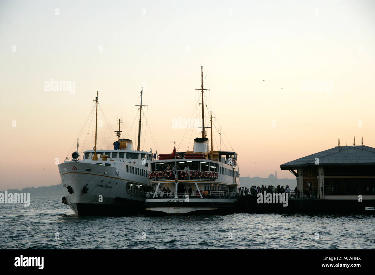 TRADITIONAL FERRY BOATS, ISTANBUL, TURKEY Stock Photo - Alamy
