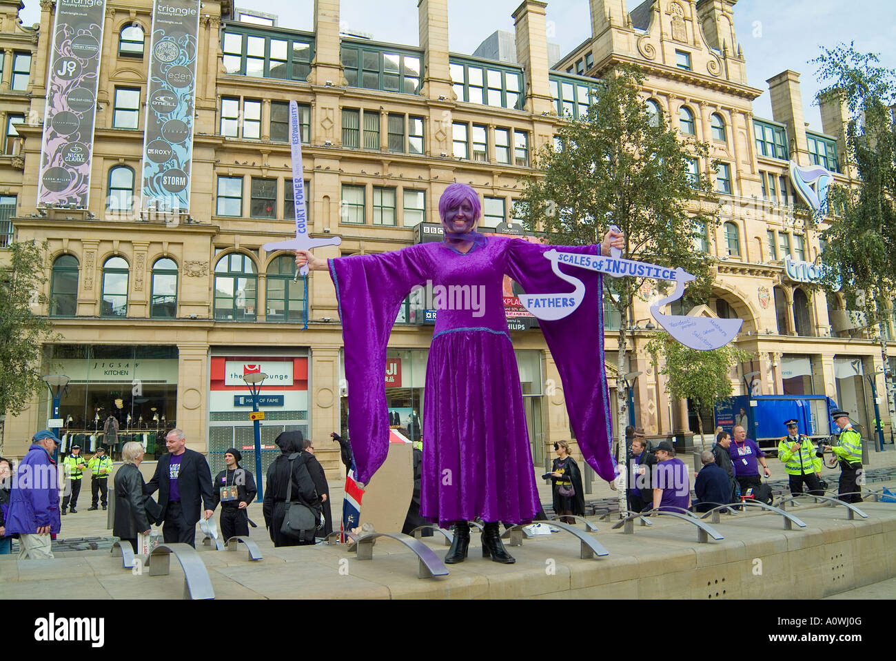 Real Fathers For Justice demonstration at the September 2006 New Labour ...
