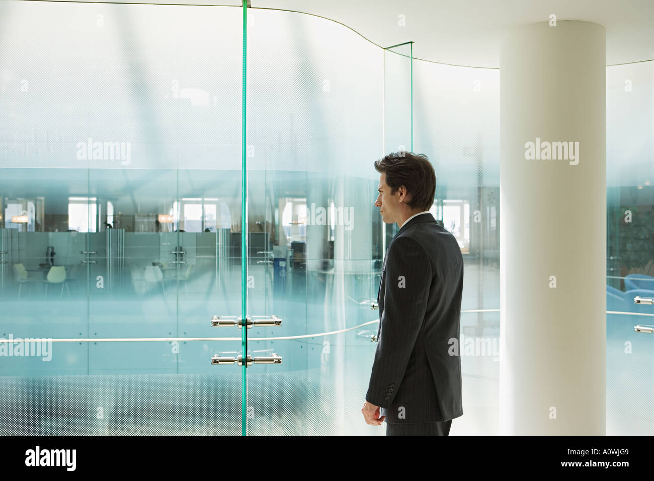 Office pillar white hi-res stock photography and images - Alamy