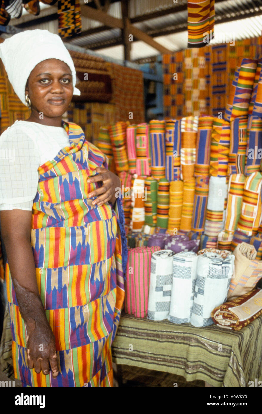 Ghana kente dress hi-res stock photography and images - Alamy