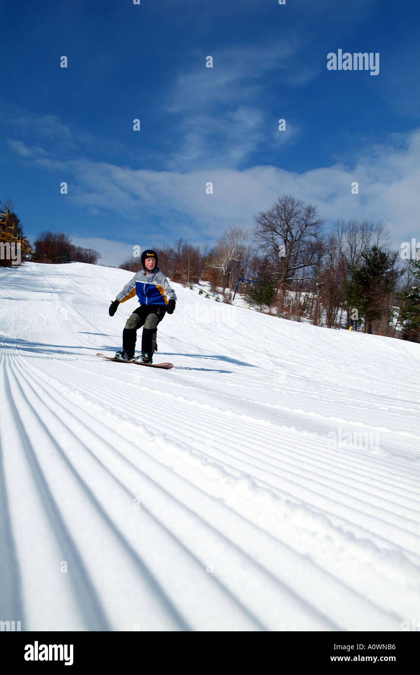 Sno lines hi-res stock photography and images - Alamy