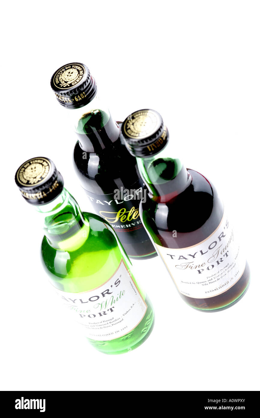 Bottles of port Cut Out Stock Images & Pictures - Alamy