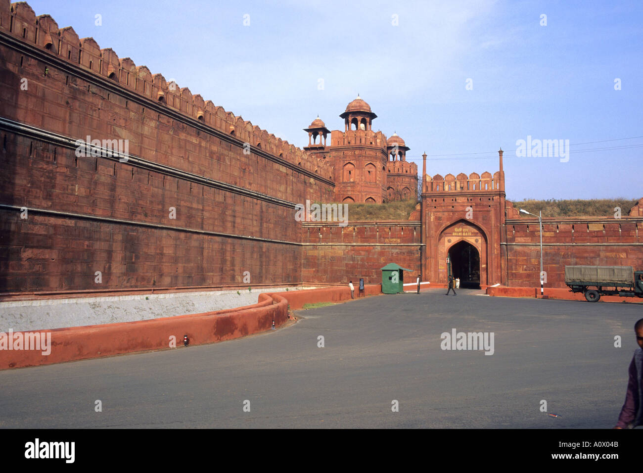 Red fort in new delhi hi-res stock photography and images - Alamy