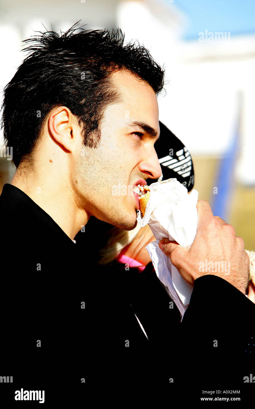 Young Couple Eating Lunch Models Released Stock Photo - Alamy