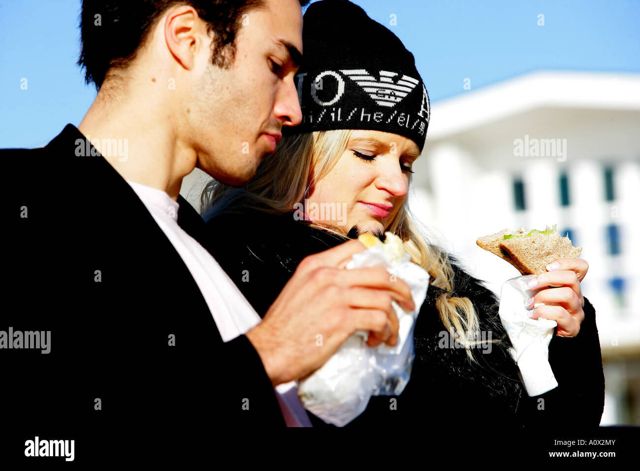 Young Couple Eating Lunch Models Released Stock Photo - Alamy