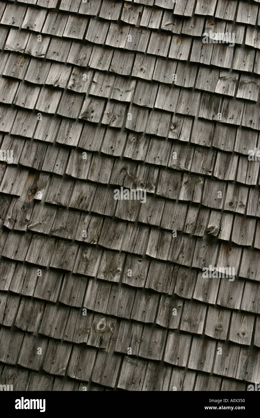 Discolored shingles hi-res stock photography and images - Alamy