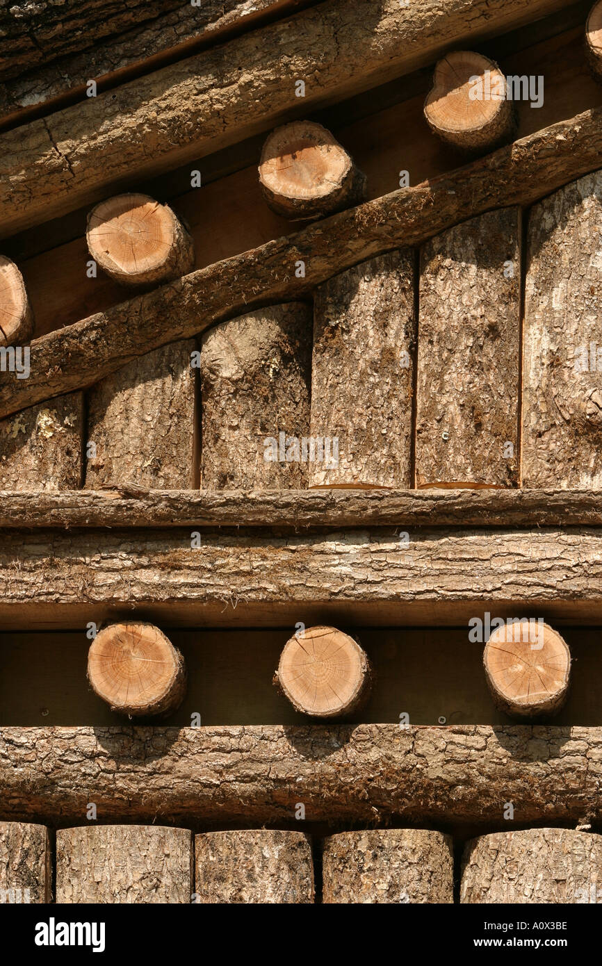 Log posts and beams hi-res stock photography and images - Alamy