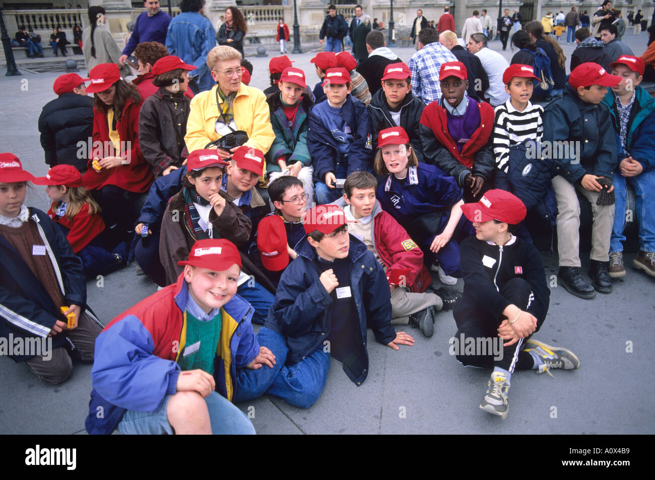 French school children on a field trip in Paris France Stock Photo - Alamy
