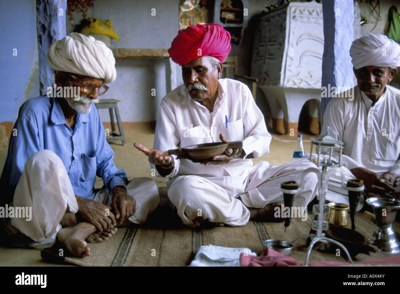 Indian opium hi-res stock photography and images - Alamy