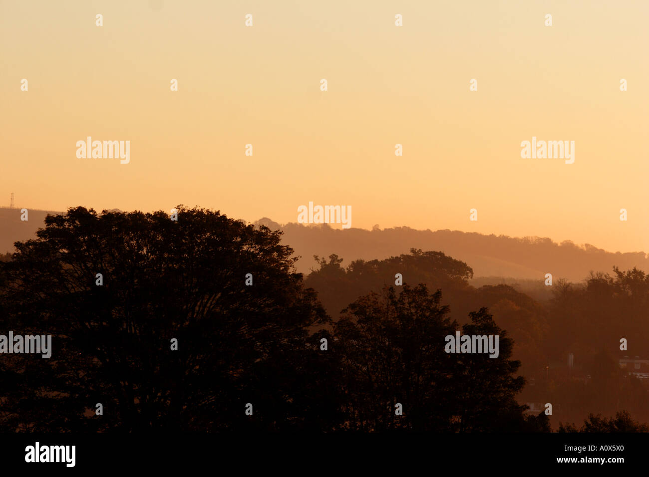 Kent sunrise fields hi-res stock photography and images - Alamy