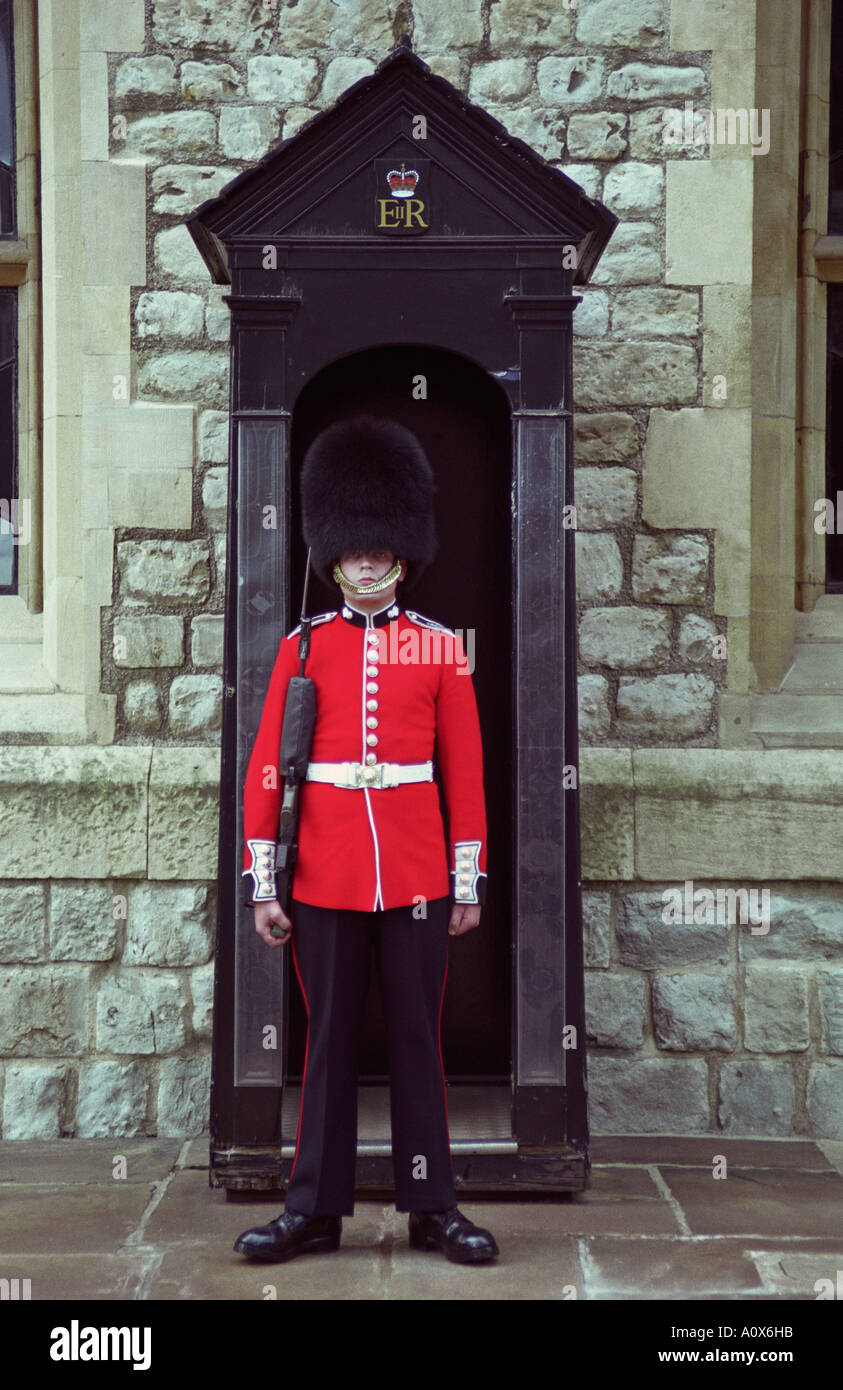 Royal guard tower of london hi-res stock photography and images - Alamy