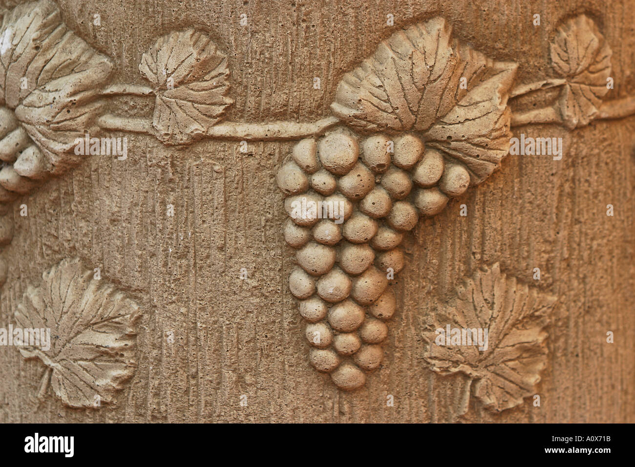 Grape vine carving hi-res stock photography and images - Alamy