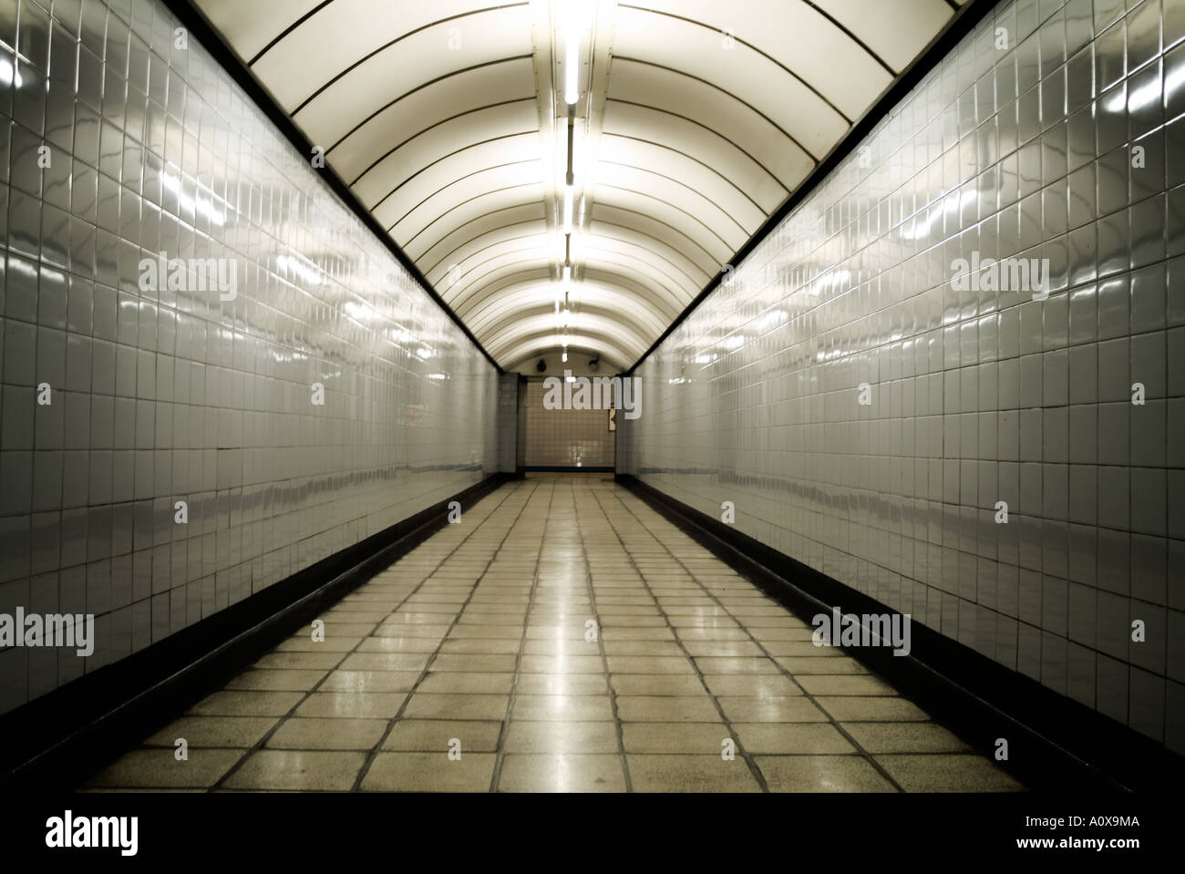 Tunnell hi-res stock photography and images - Alamy