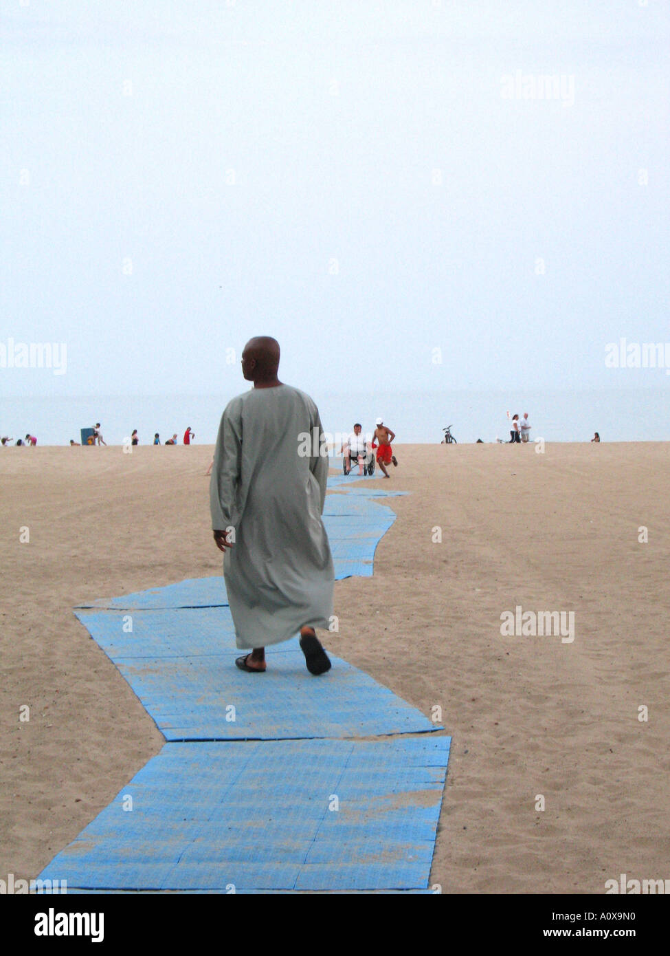 Male african garb hi-res stock photography and images - Alamy