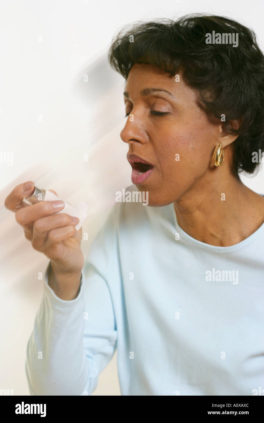 Inhaler stock hi-res stock photography and images - Alamy