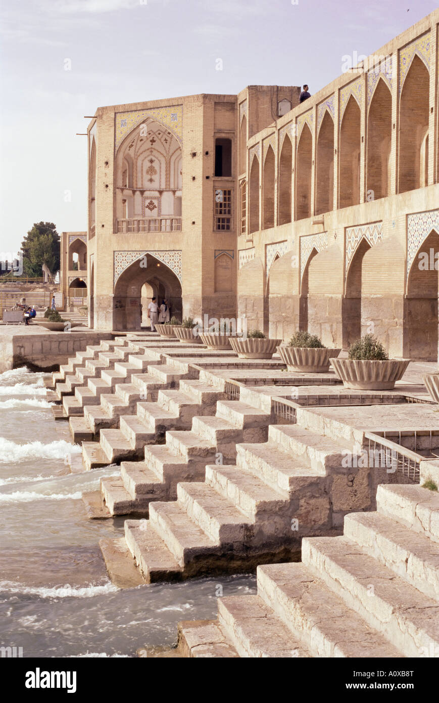 Khaju bridge vertical hi-res stock photography and images - Alamy