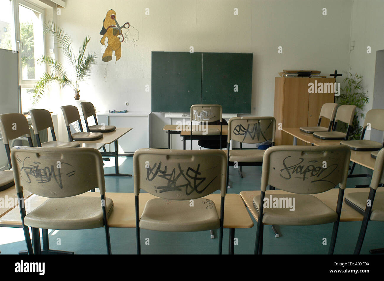 Chaotic classroom hi-res stock photography and images - Alamy