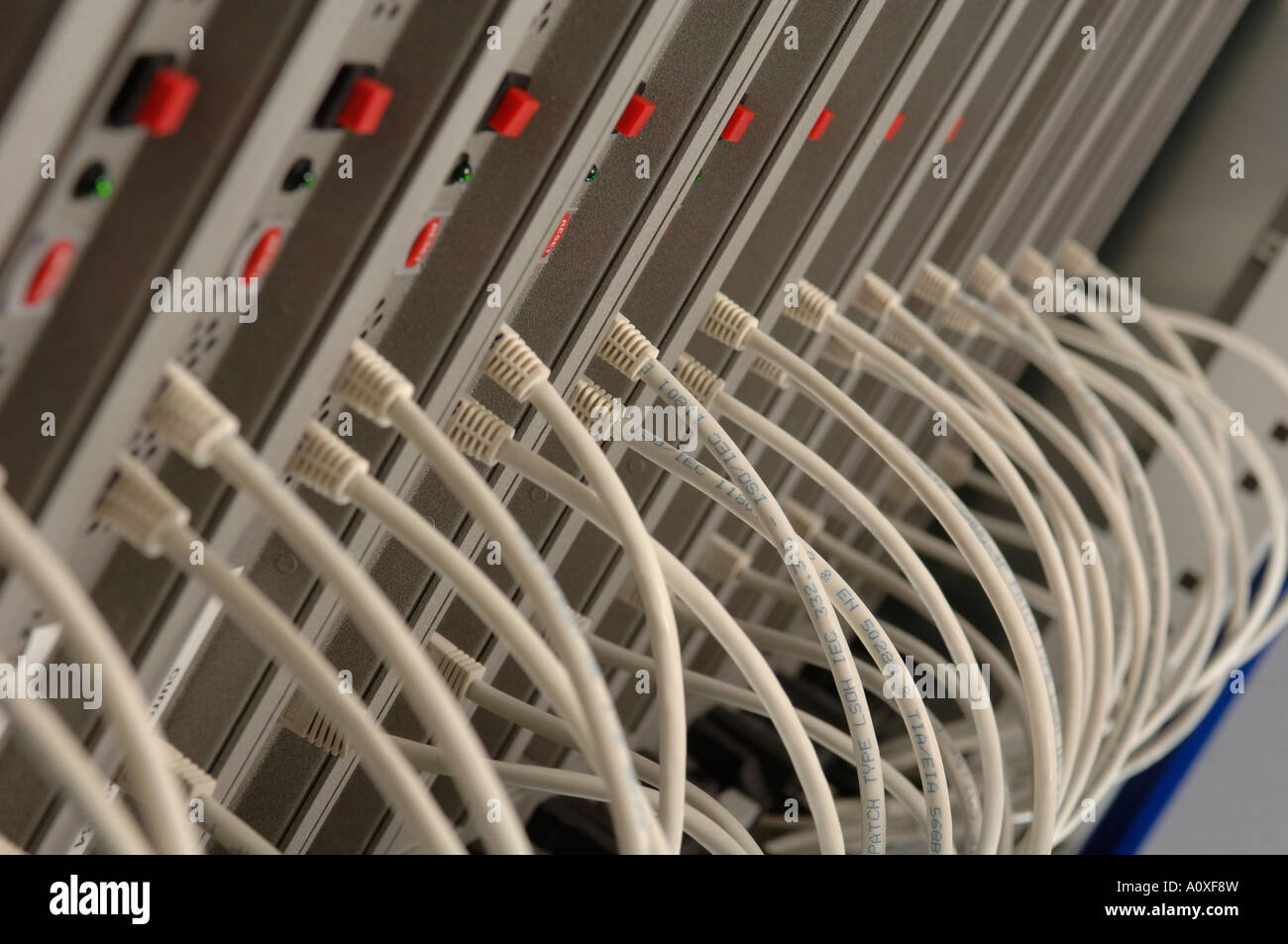 Grid computing hi-res stock photography and images - Alamy