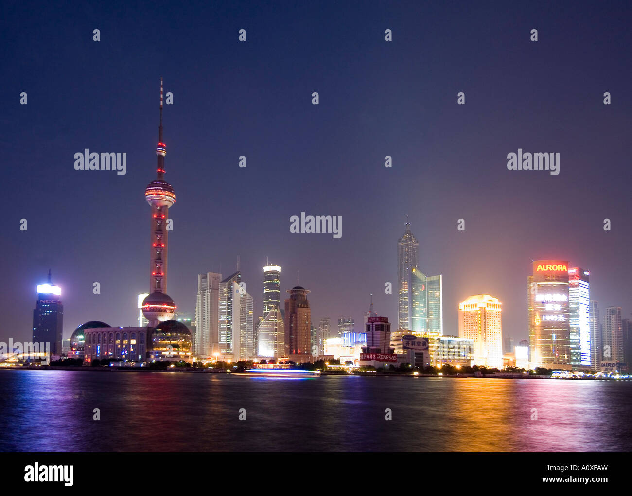 Skyline with the river Huangpu in the foreground, Shanghai, China Stock ...
