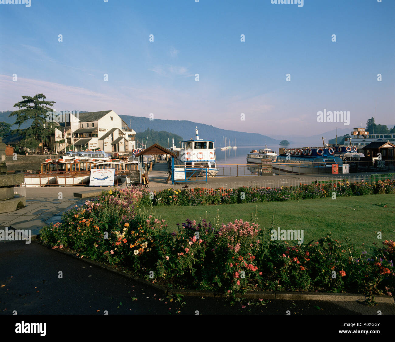 Bowness bay hi-res stock photography and images - Alamy