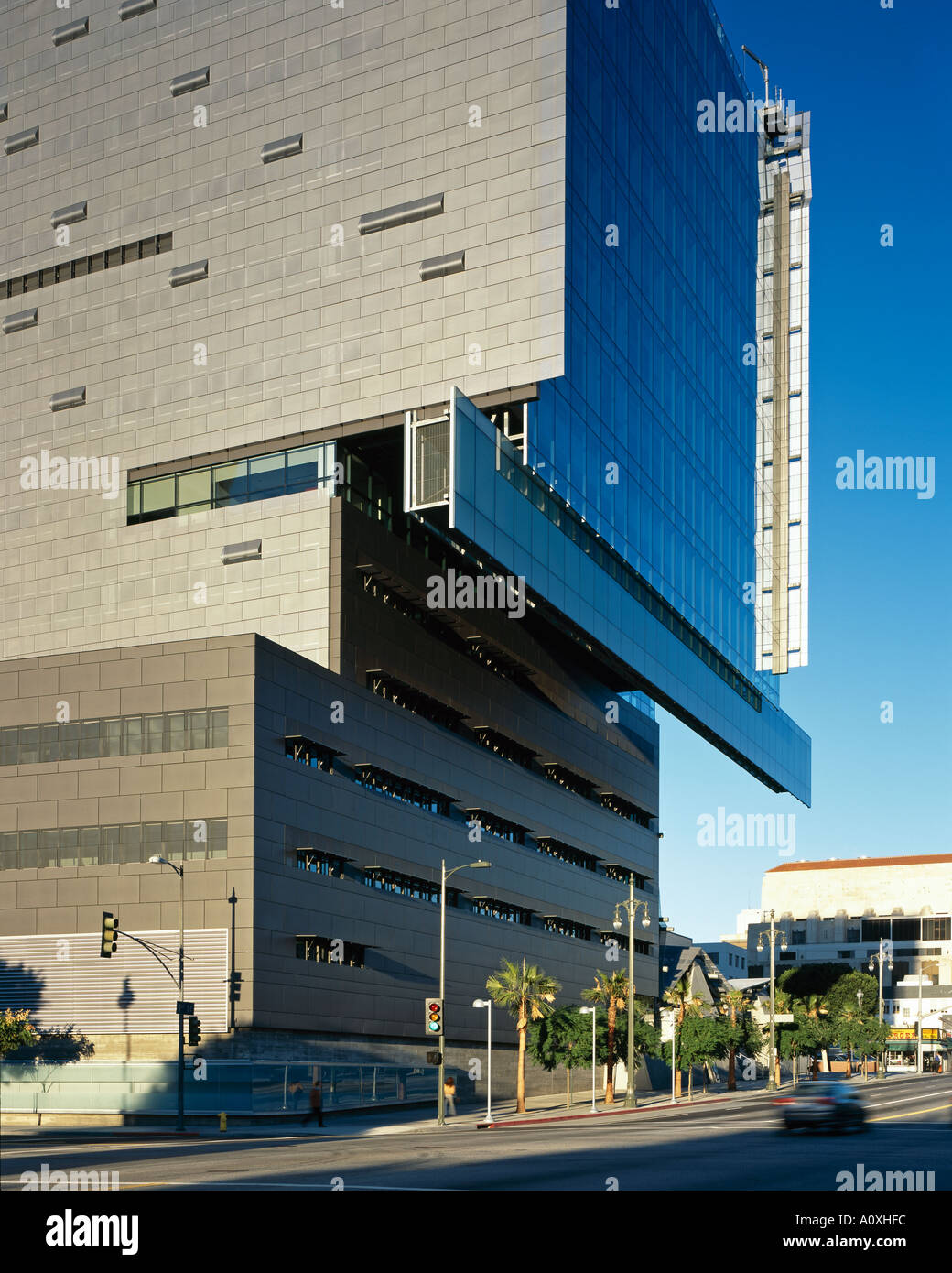 Caltrans Headquarters, Los Angeles, California, 2004. Exterior from ...