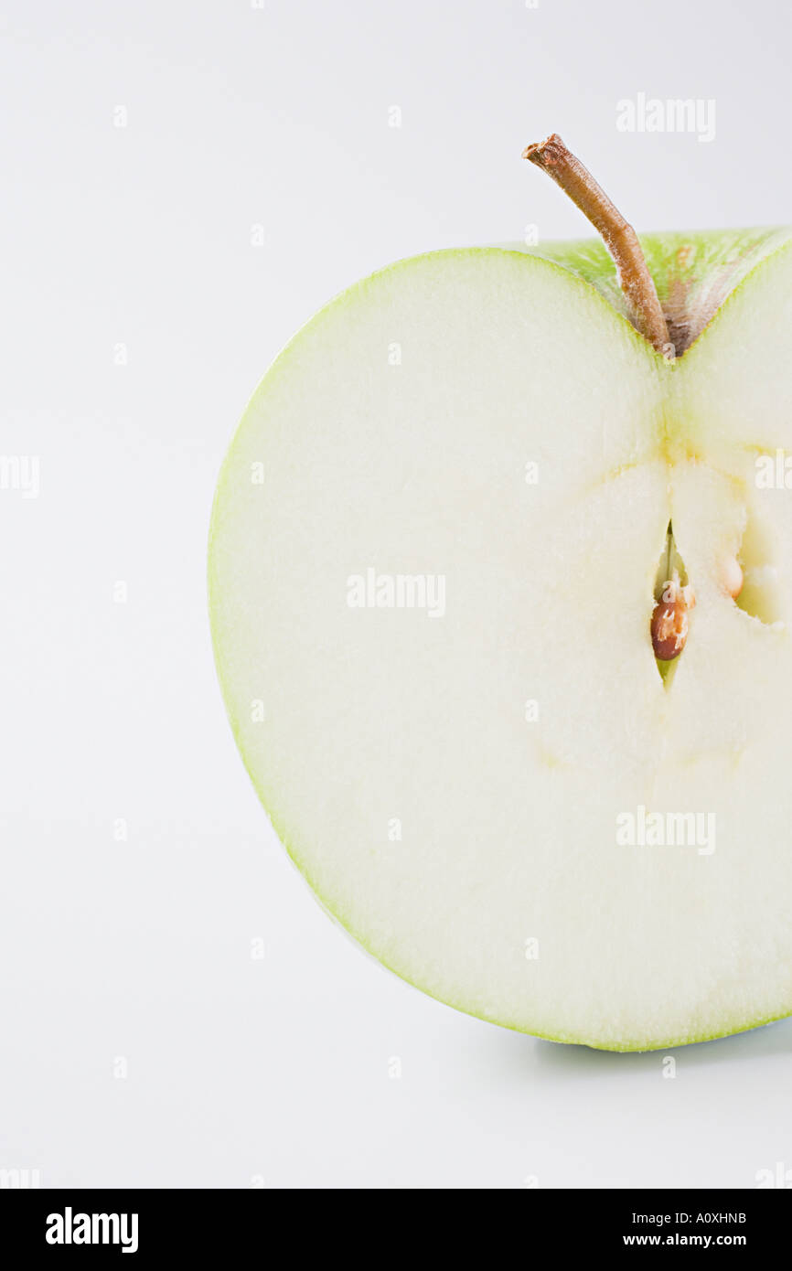 Half an apple Stock Photo - Alamy
