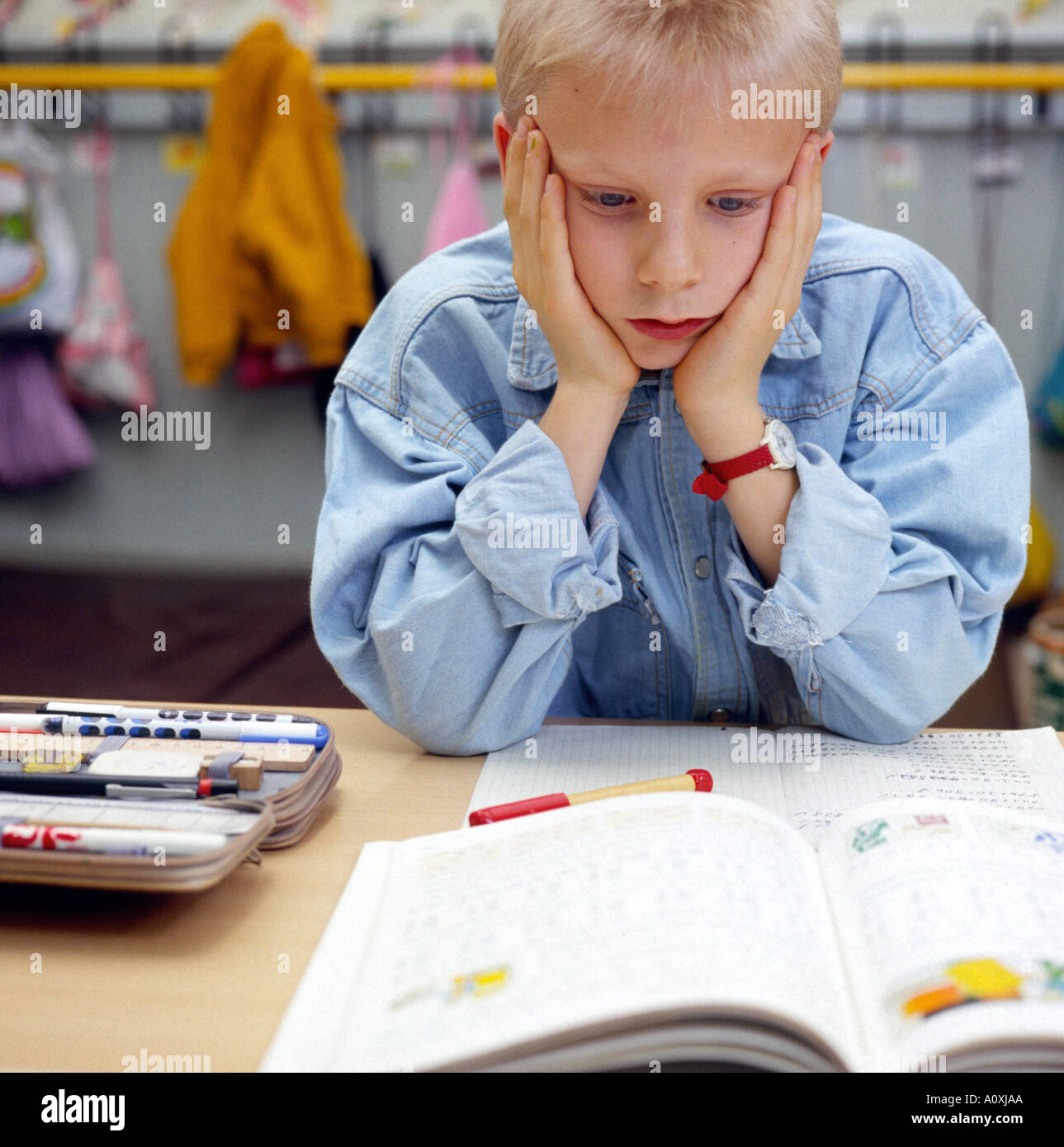 Road study book hi-res stock photography and images - Alamy