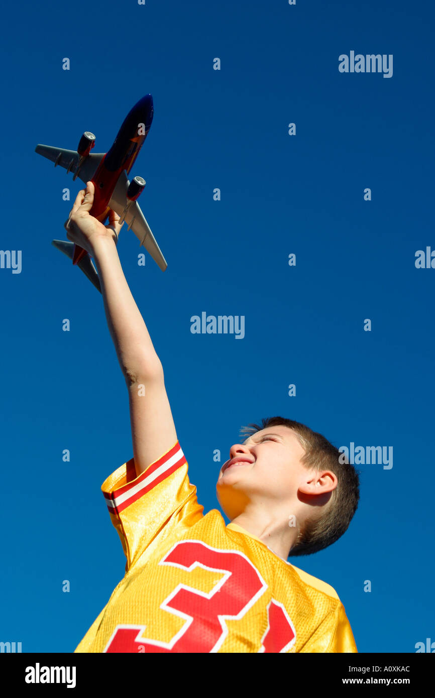 Children model plane hi-res stock photography and images - Alamy