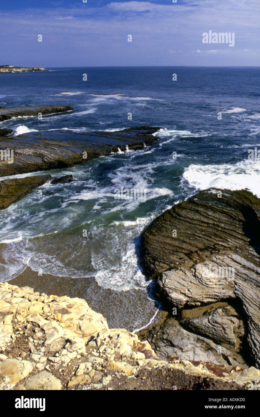 Central california coastal erosion hi-res stock photography and images ...