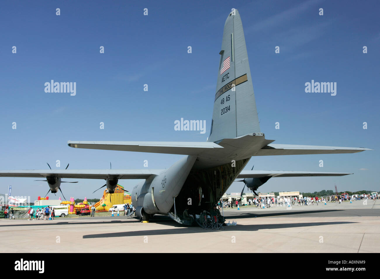 Hercules aircraft cargo ramp High Resolution Stock Photography and ...